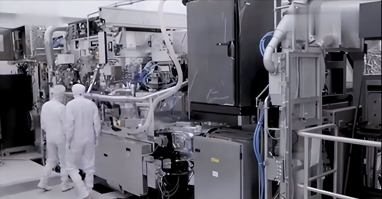 China's first lithography machine was officially delivered! The ...