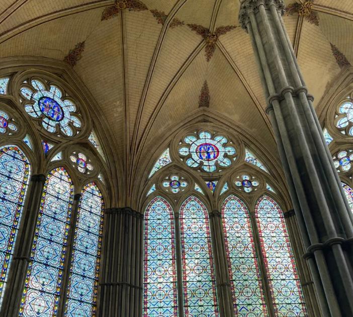 What are the similarities and differences between British architecture ...