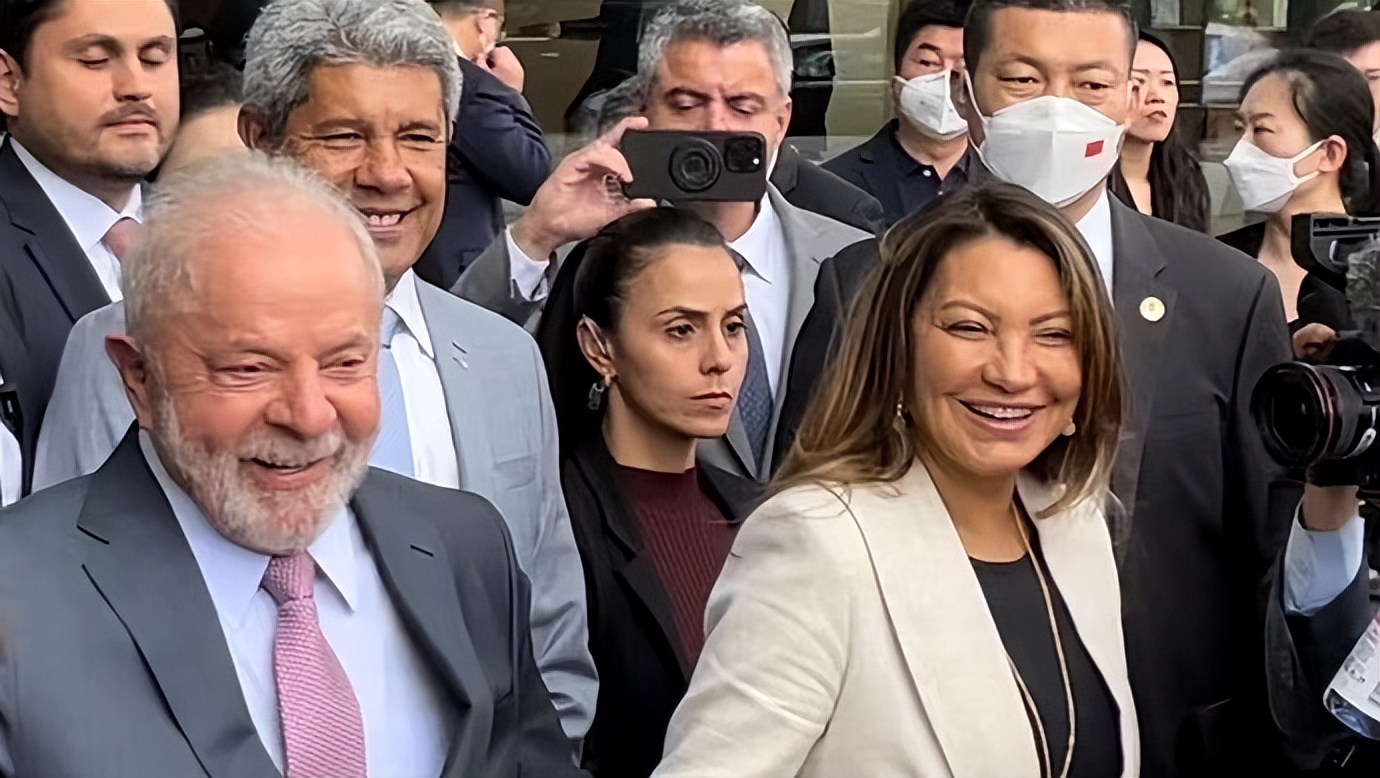 Brazil's first lady posted about her trip to Shanghai, enjoyed spring ...