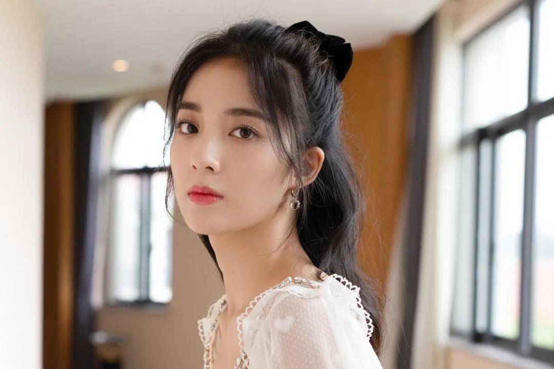 What is the origin of the arrogant and capricious Lin Beibei in "Our ...