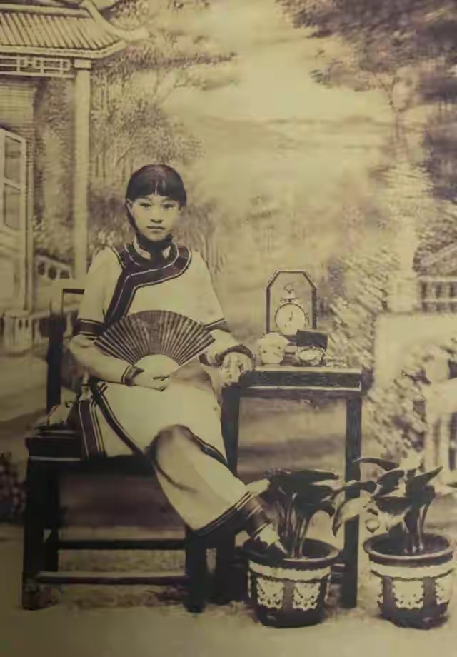 Of the three women of Master Hongyi, one died of depression, the other ...