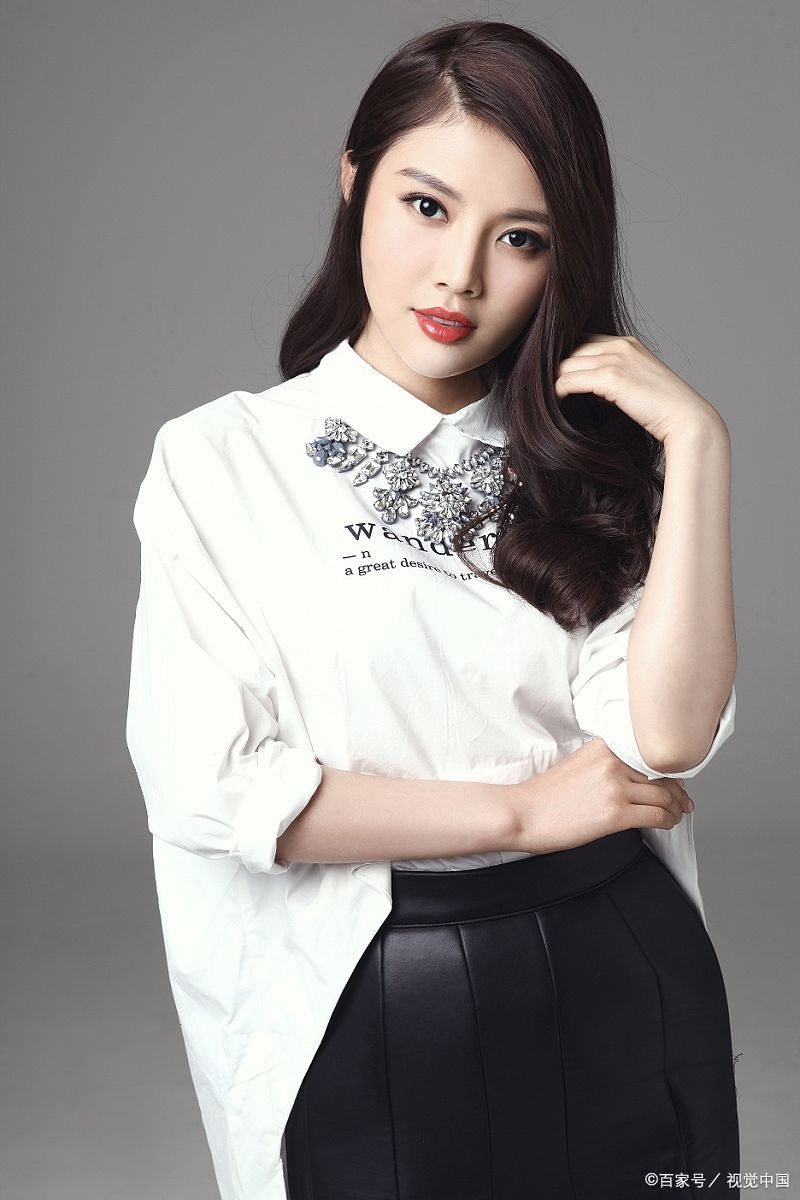 Actor Xu Dongdong released a follow-up shot, showing a good figure ...