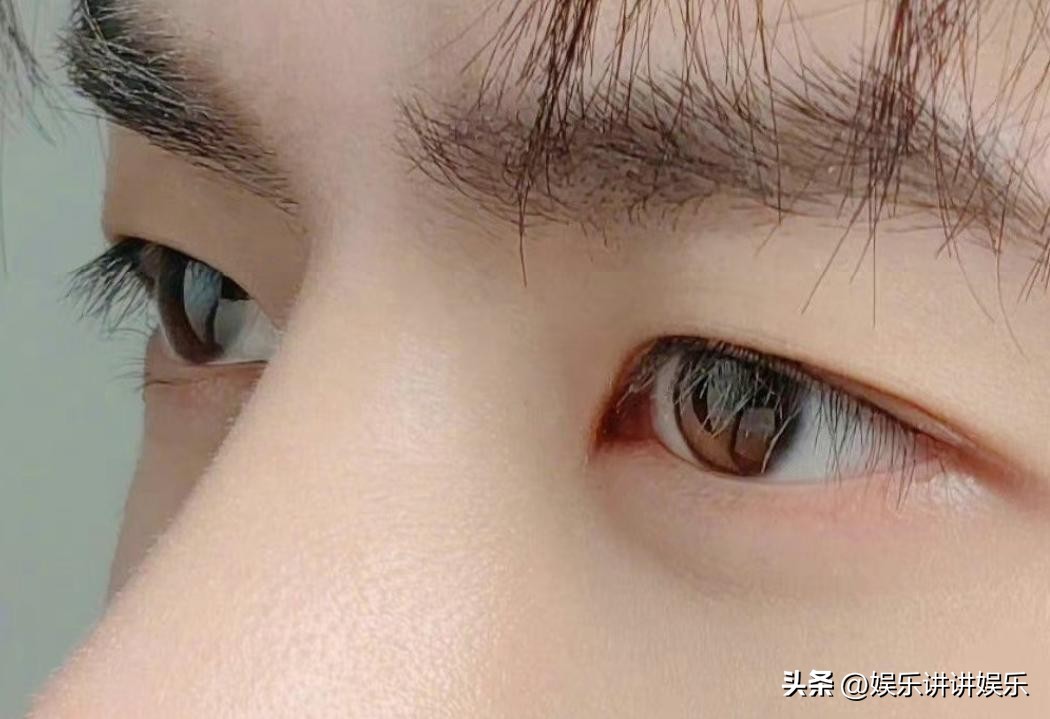 The beauty has her own inner double phoenix eyes. Wang Yibo's high-end ...