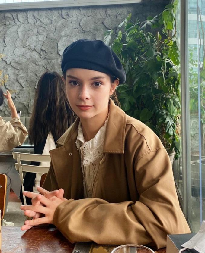 London ins fashion blogger Freya Hawks quirky daily wear - iNEWS