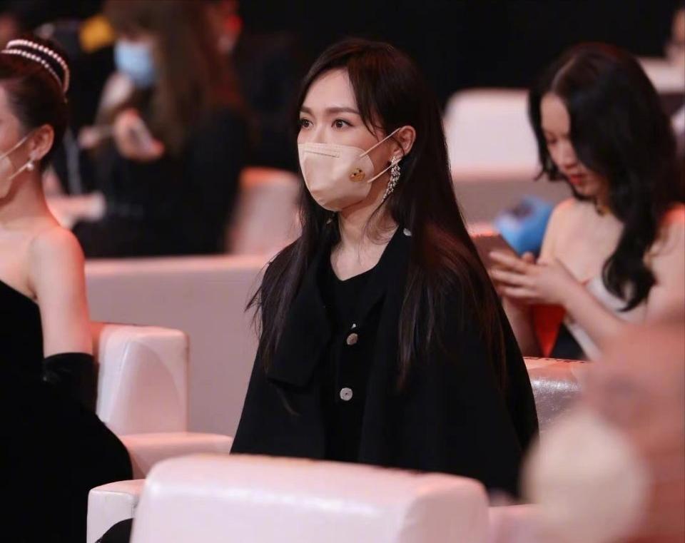 "Husband and wife are birds in the same forest", I'm sorry, Luo Jin can ...