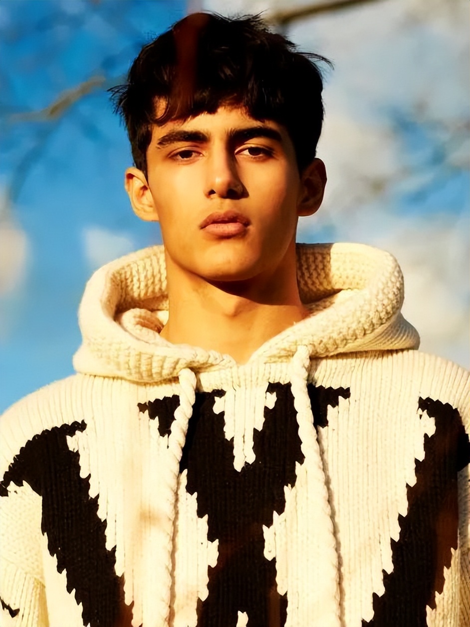 New male model Akbar Shamji Jr. was born in a wealthy family, and his ...