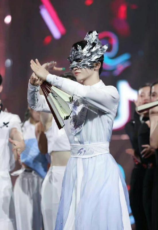 BilibiliUP owner Liu Qingyao sued Liu Yu's stage track for "The Masked ...