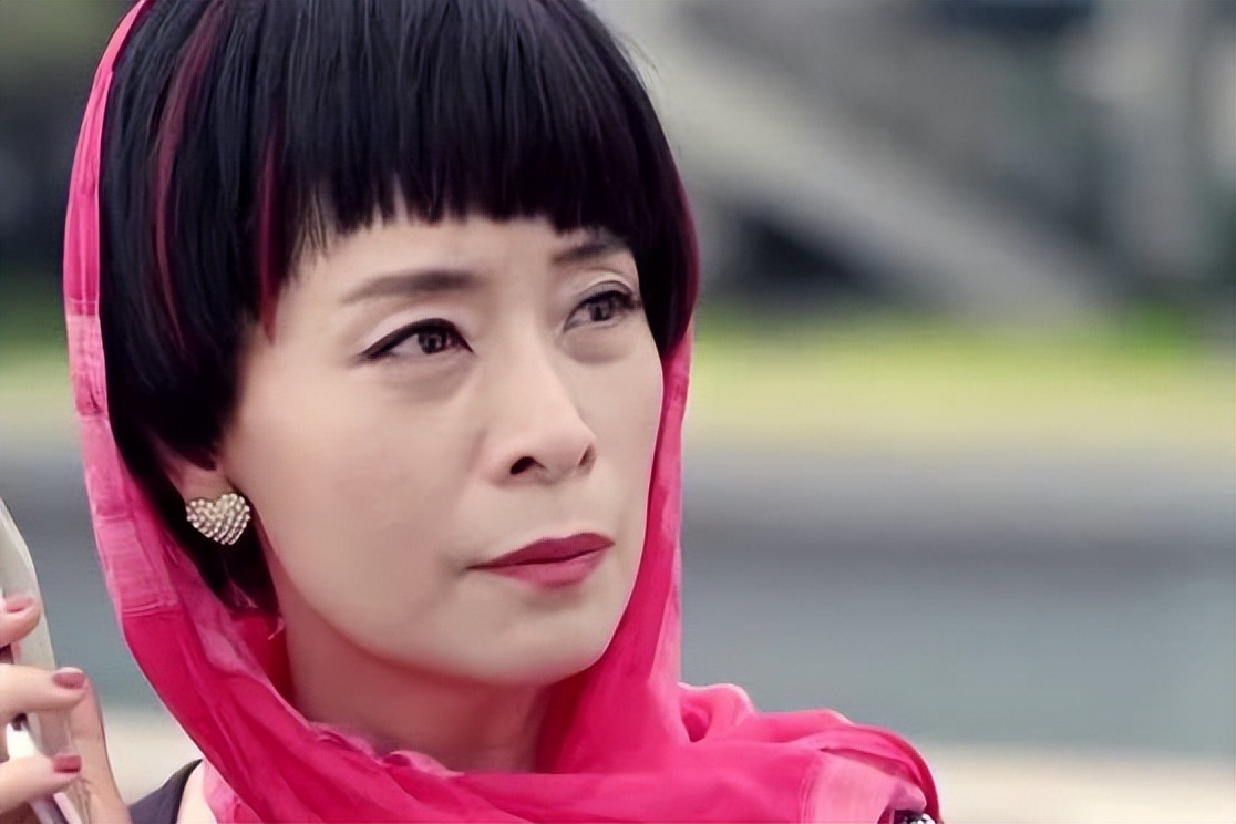 Gu Yan, who was born in a family of performing arts, bravely married to ...