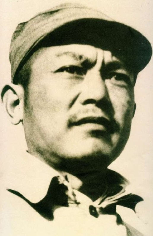 In 1990, 81-year-old Li Xiannian revealed two teachers: one taught me ...