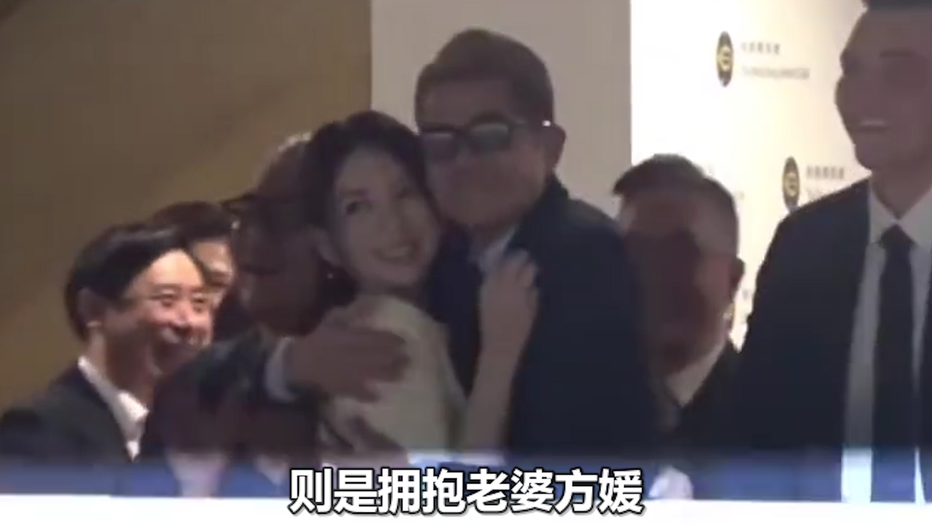 Whether a star loves or not is in the details, Yuan Quan's eyes are ...