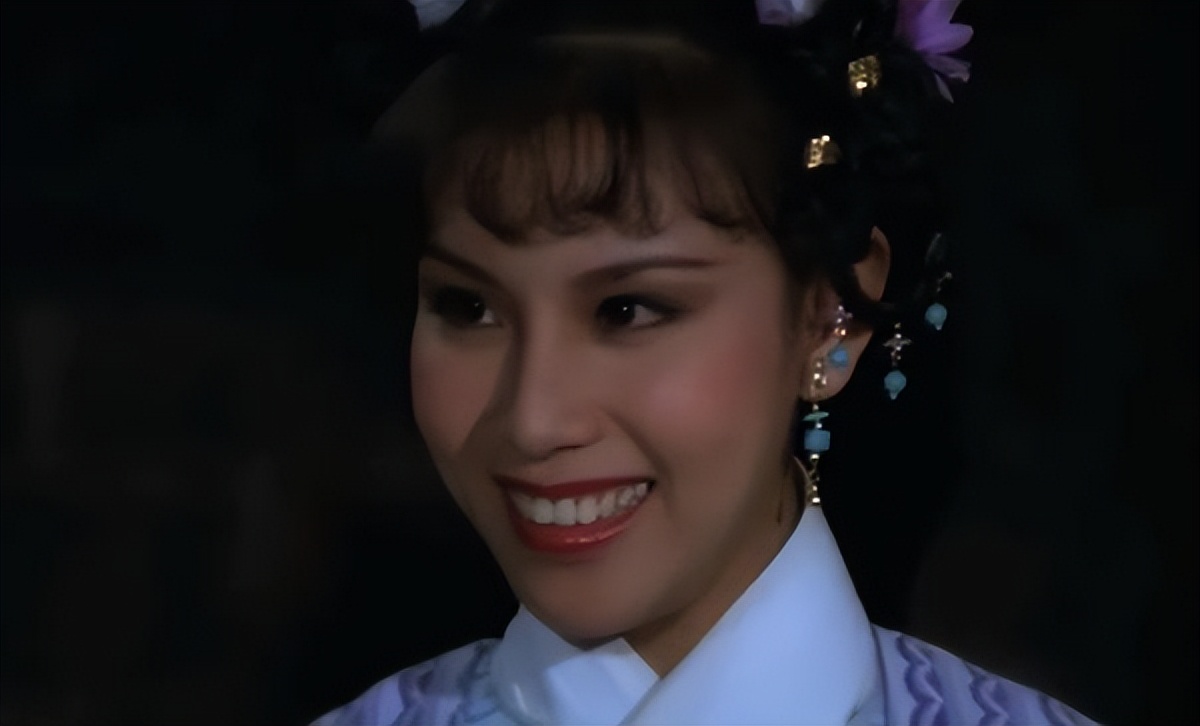 The 6th version of Wen Qingqing, Huang Shengyi is charming and pretty ...