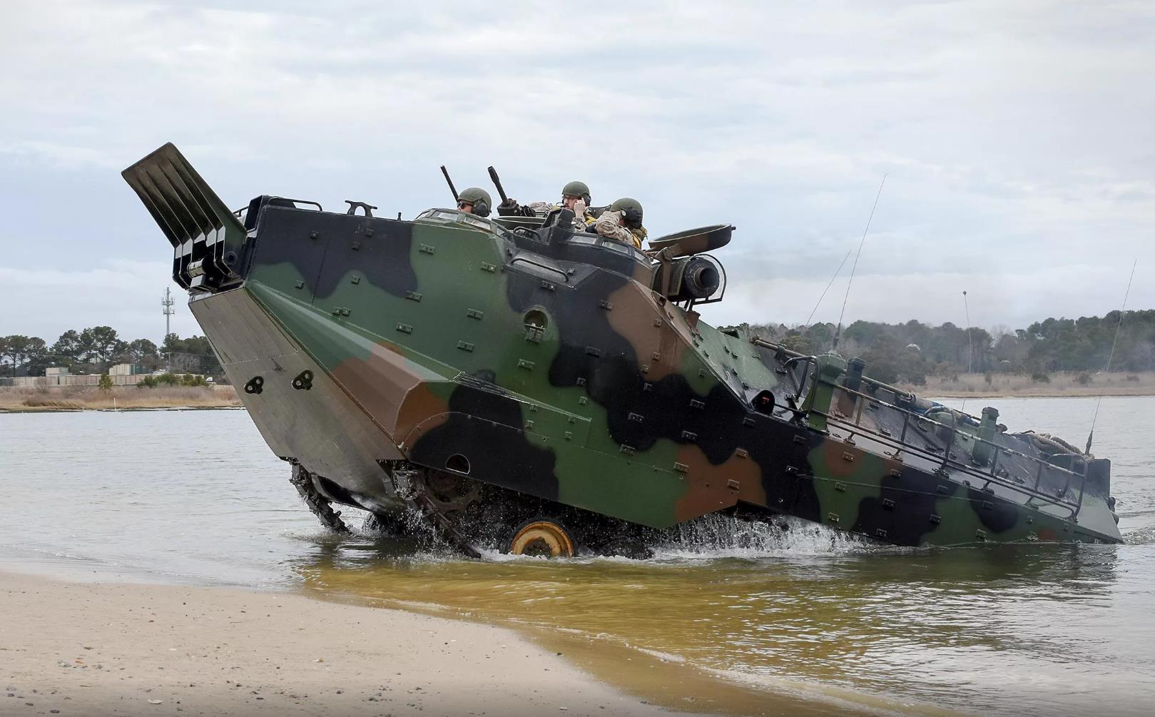 Battlefield Cleaner! U.S. Army AAVP7A1 CATFAE Minesweeper Vehicle ...