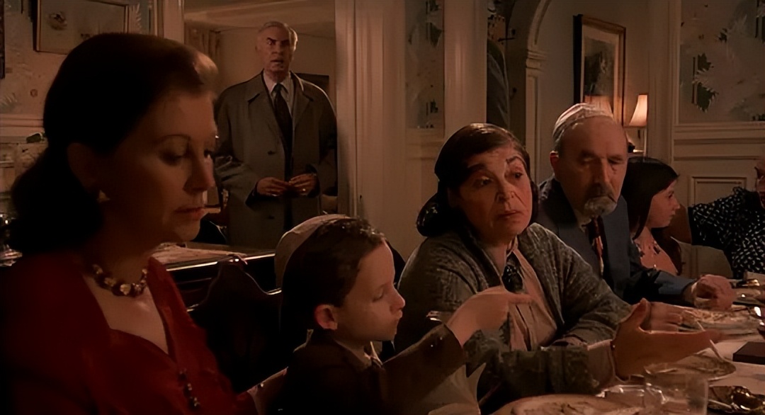 What kind of enlightenment does the philosophical thought embodied in ...