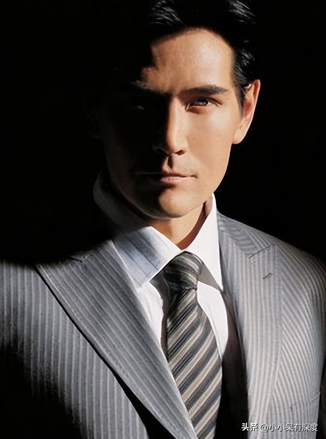 Fei Xiang, 63 years old, has not been married yet, and is accompanied ...