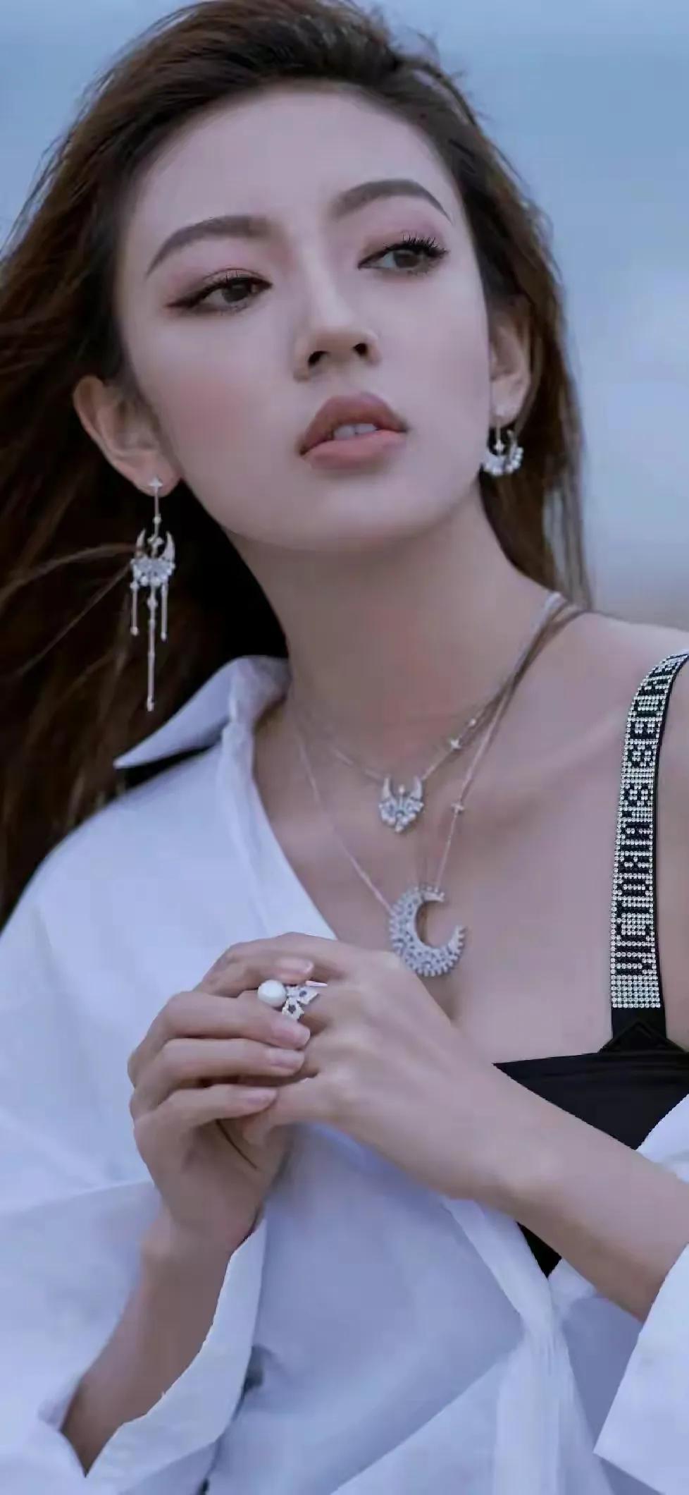 He Ruixian is so beautiful - iMedia