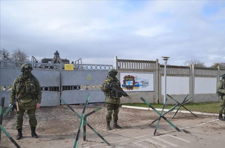 150 fighter jets entered the attack state and three aircraft carrier ...