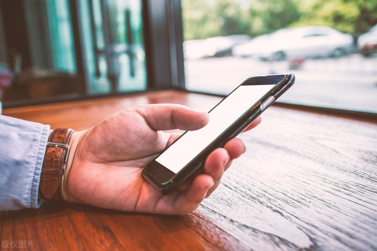 如何擺脫手機成癮：建議與危害 - 資訊咖