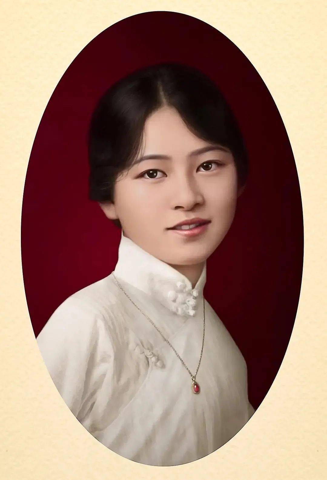 Is Xu Zhimo really a scumbag?You are so wrong, his eyes are really ...