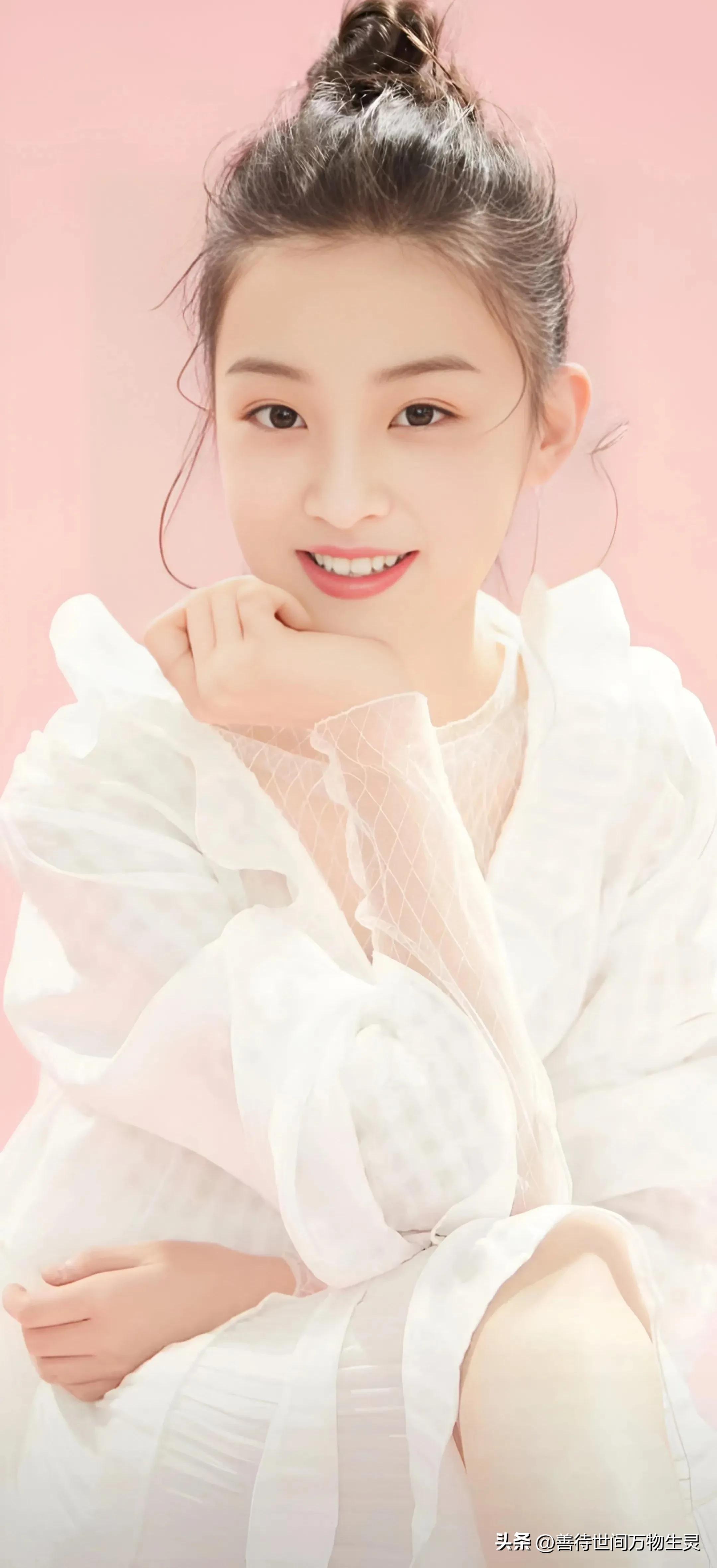 Gu Yuhan·Photobook - iNEWS