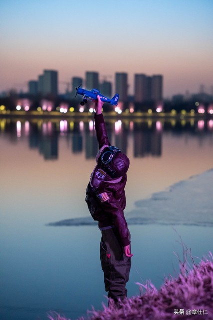 In the movie "The Aviator", dreams are the spark deep in everyone's ...