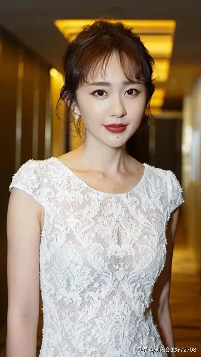 Sexy and charming Sun Yaoqi - iMedia