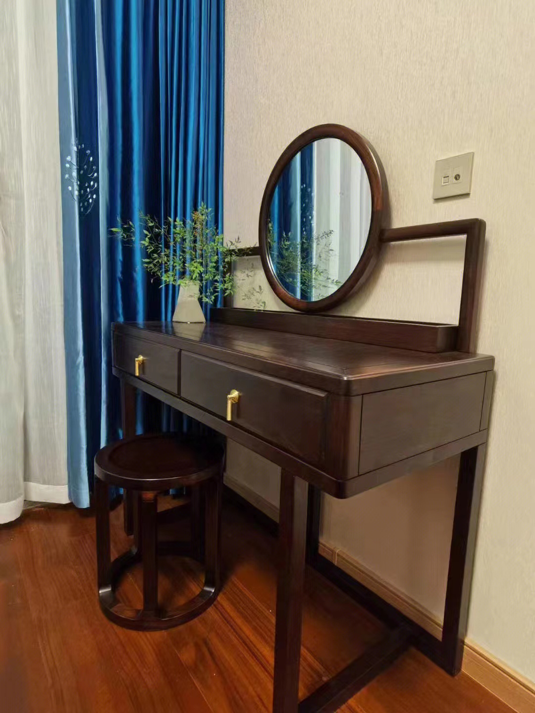 Modern new Chinese style decoration, quiet and unobtrusive style - iNEWS