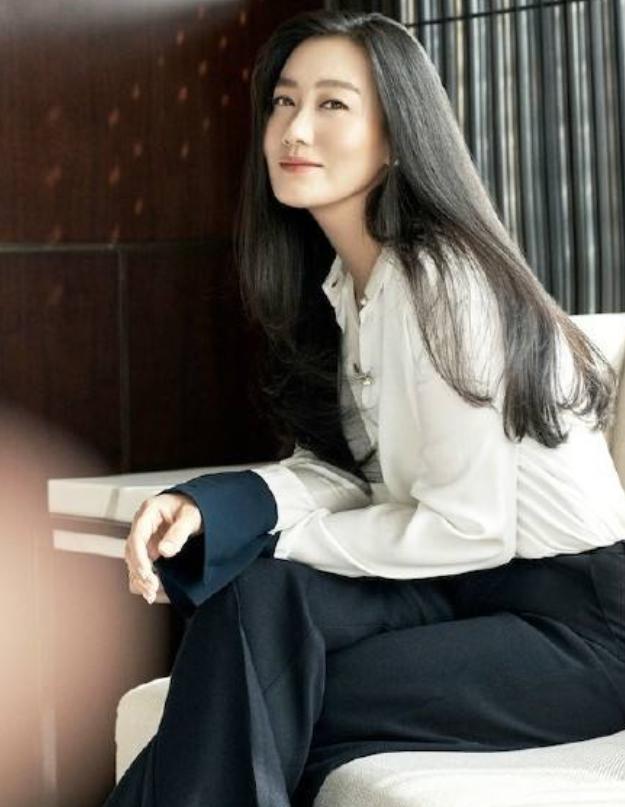 44-year-old Tan Jing appeared in his hometown in Shanxi, ate at a ...