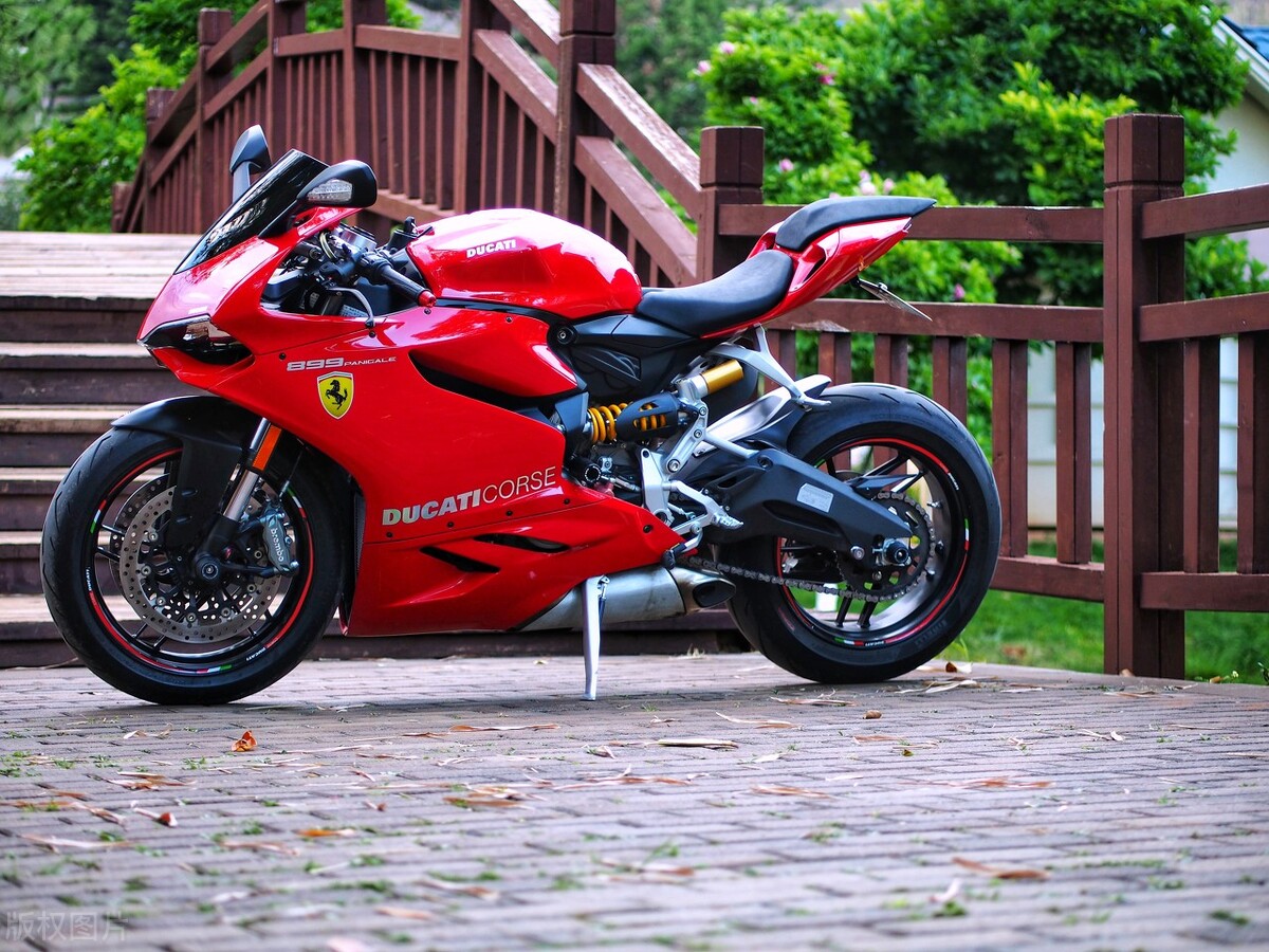 Explore the story behind the world's top motorcycle brand Ducati - iNEWS