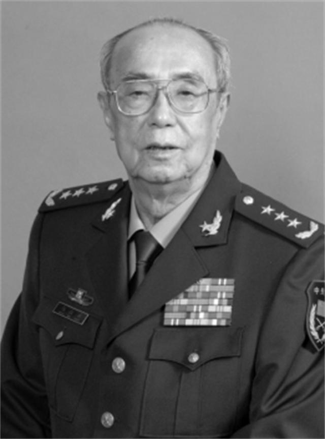 In 1989, when Gu Yue was invited to a state banquet, General Yang ...