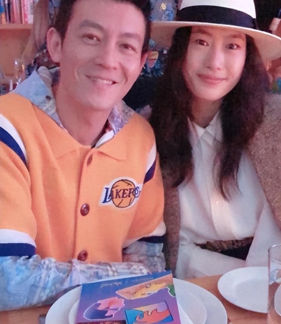 Supermodel Qin Shupei became famous instantly. She married a Huayi ...