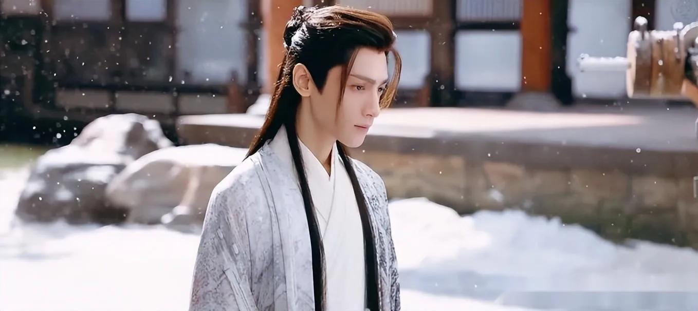 Also playing the demon king, Cheng Yi and Luo Yunxi are fascinating ...