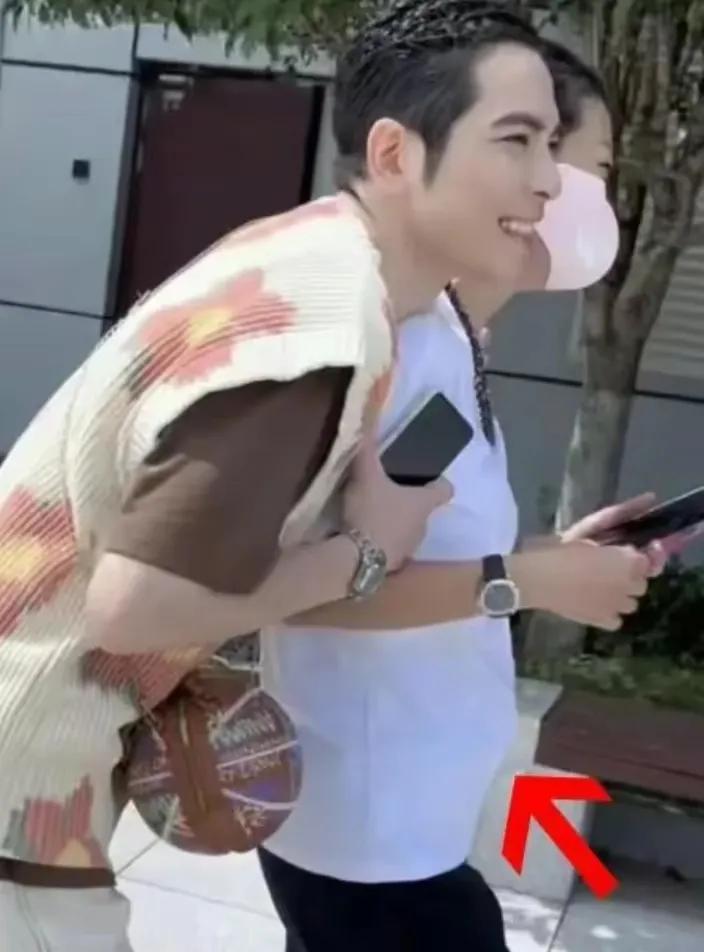 Xiao Jingteng's fiancée Lin Youhui's pregnancy photos were exposed ...