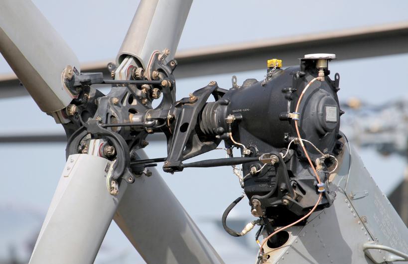 The flexible coupling plate of the helicopter tail drive shaft is very ...