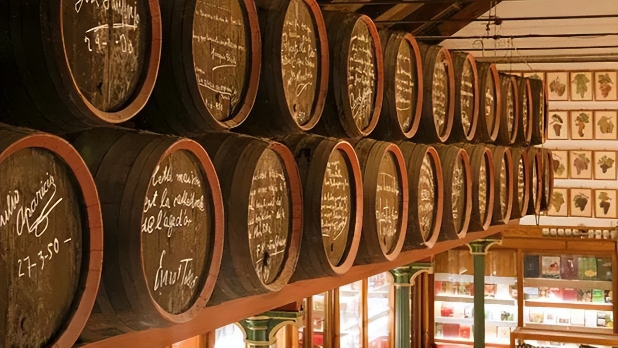 Spain's 2 largest Parker full marks Sherry - Toro Albala - iMedia