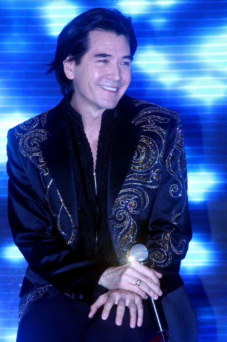 "China's most beautiful man" Fei Xiang: 63 years old, unmarried and ...