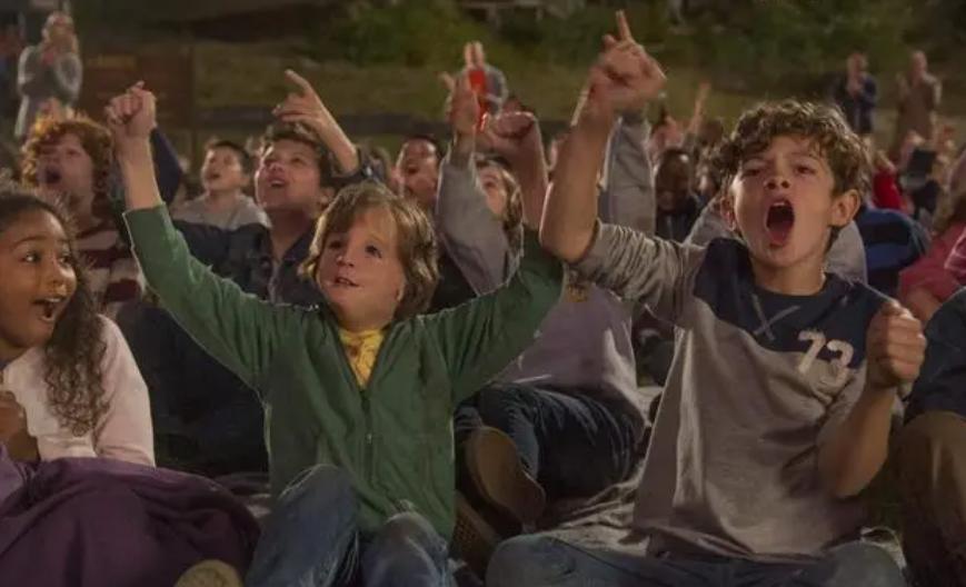 How Auggie's Wisdom and Warmth Overcome Prejudice and Win True ...