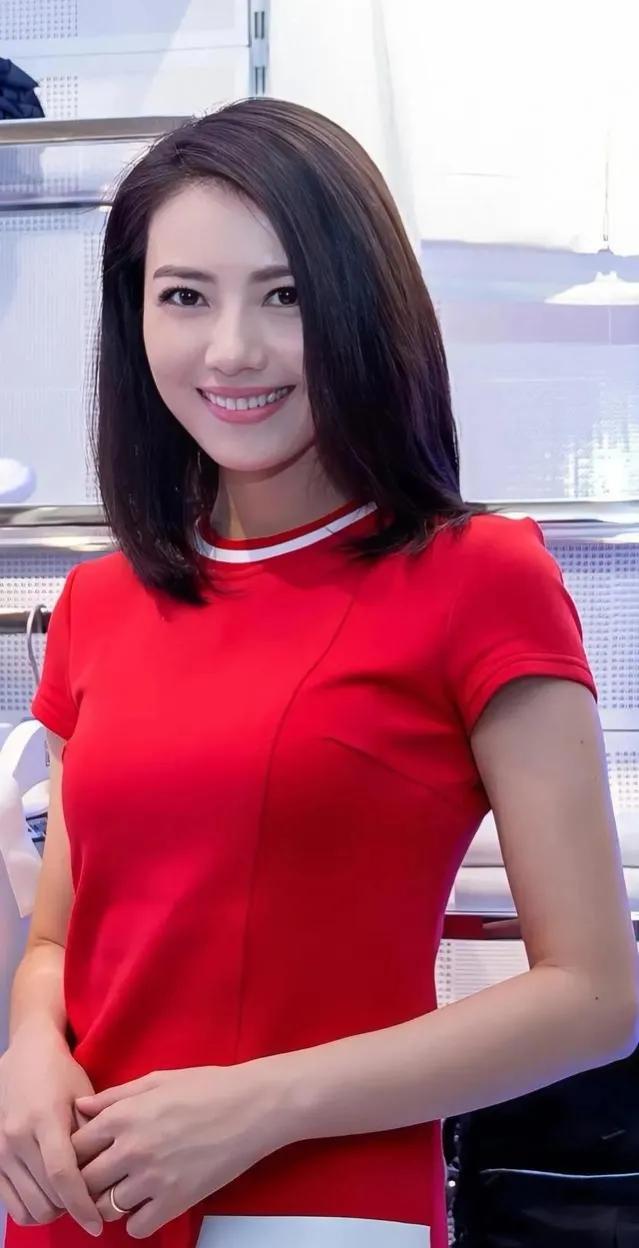 Gao Yuanyuan is a public figure with graceful temperament and high ...