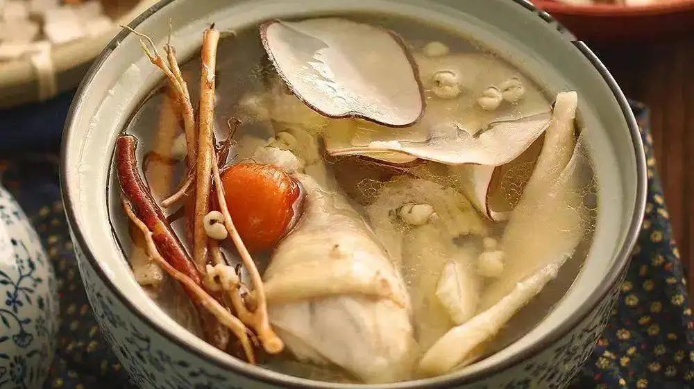 Five-finger Peach Chicken Soup - iNEWS