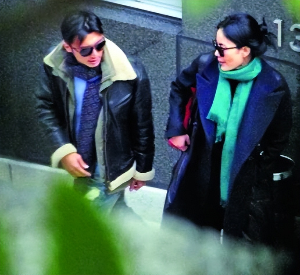 After leaving Faye Wong for many years, why does Li Yapeng still have ...