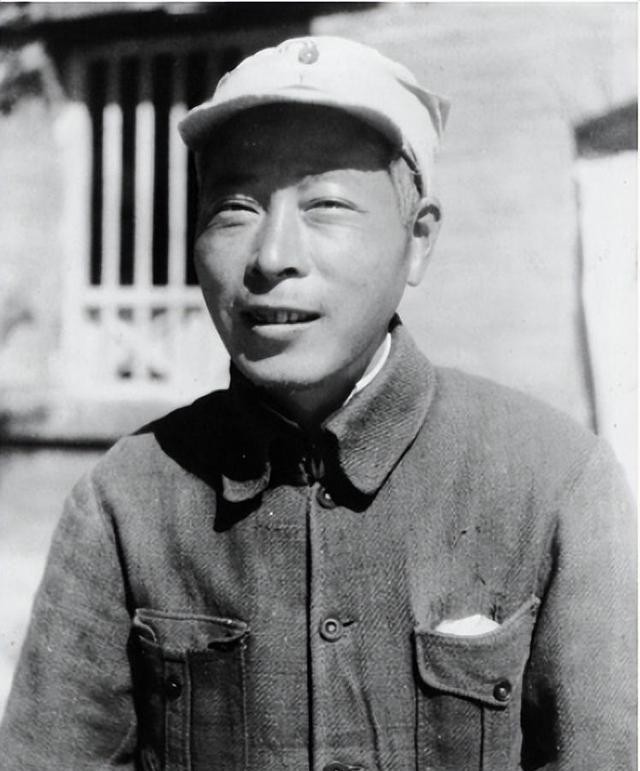 In 1960, Deng Hua and his family were visiting Chengdu when they came ...