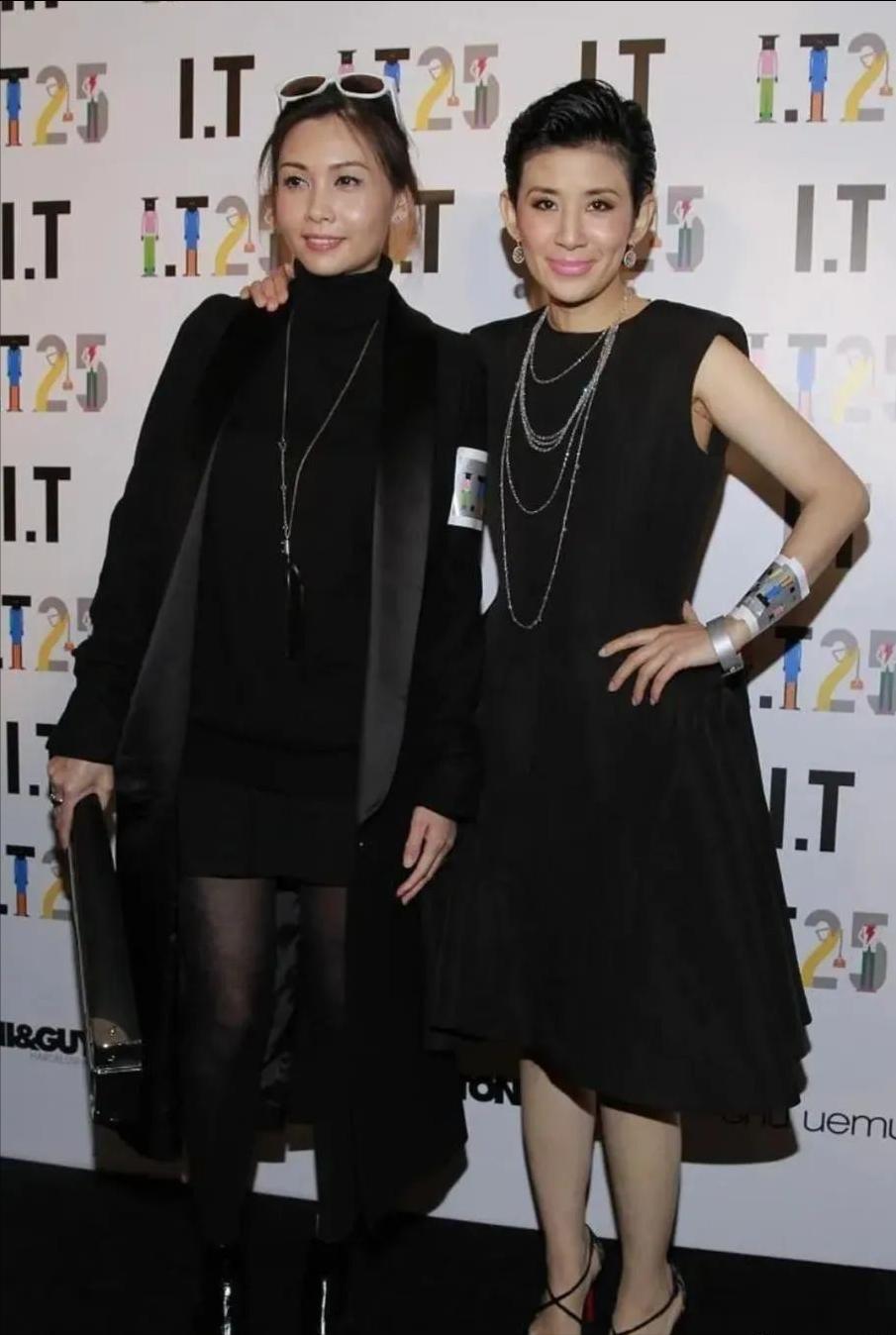 Qiu Shuzhen and Wu Jun are like wearing black, they are only 4 years ...