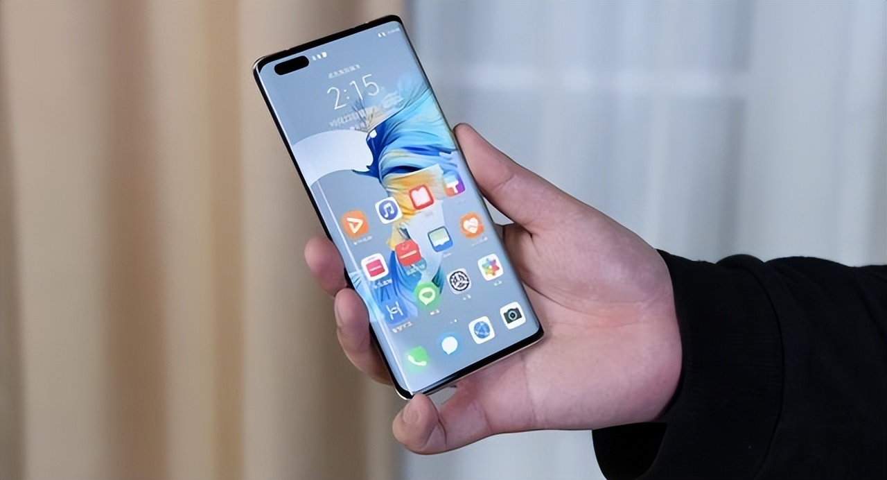 Yu Chengdong reviews the flagships of all generations and is full of confidence in the new ...