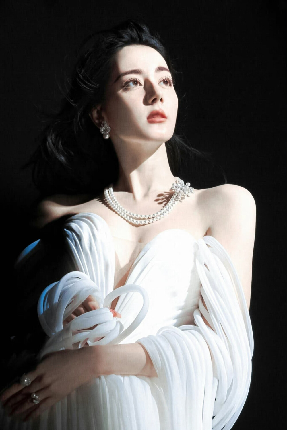 There is a kind of affectation, called Reba to play sexy! Obviously ...