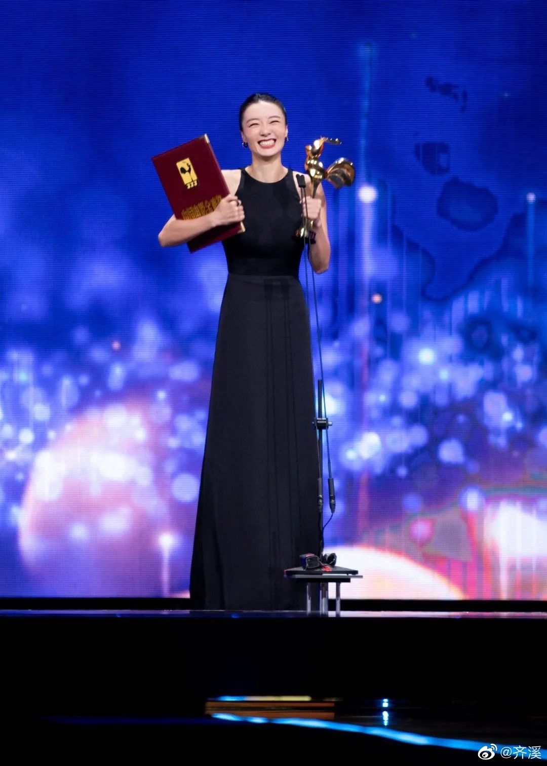 The acting is real and warm!Congratulations to Qi Xi for winning the ...