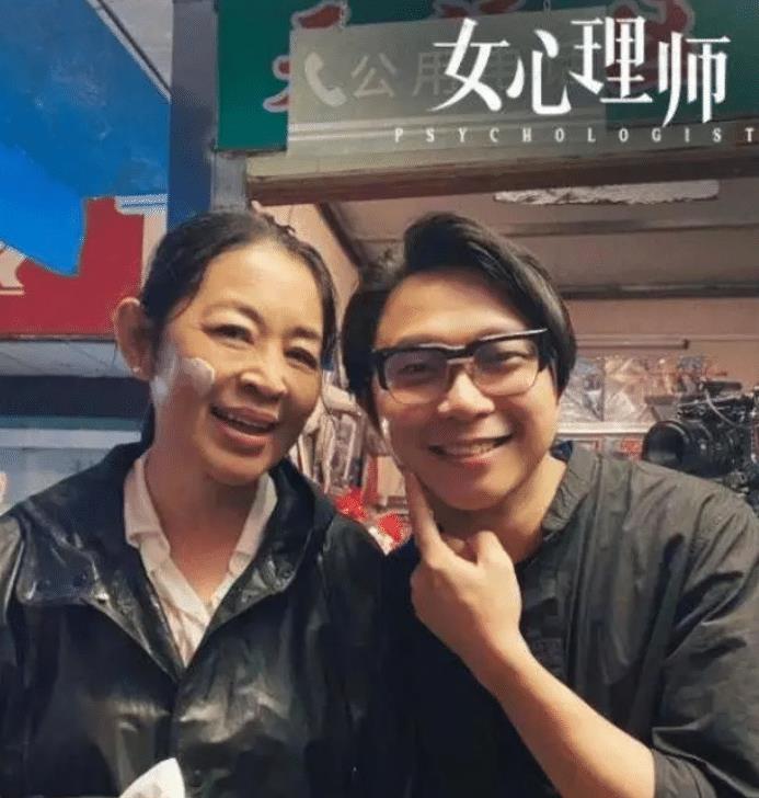 Ke Wenli and Zhang Junning accidentally exposed their marriage news ...