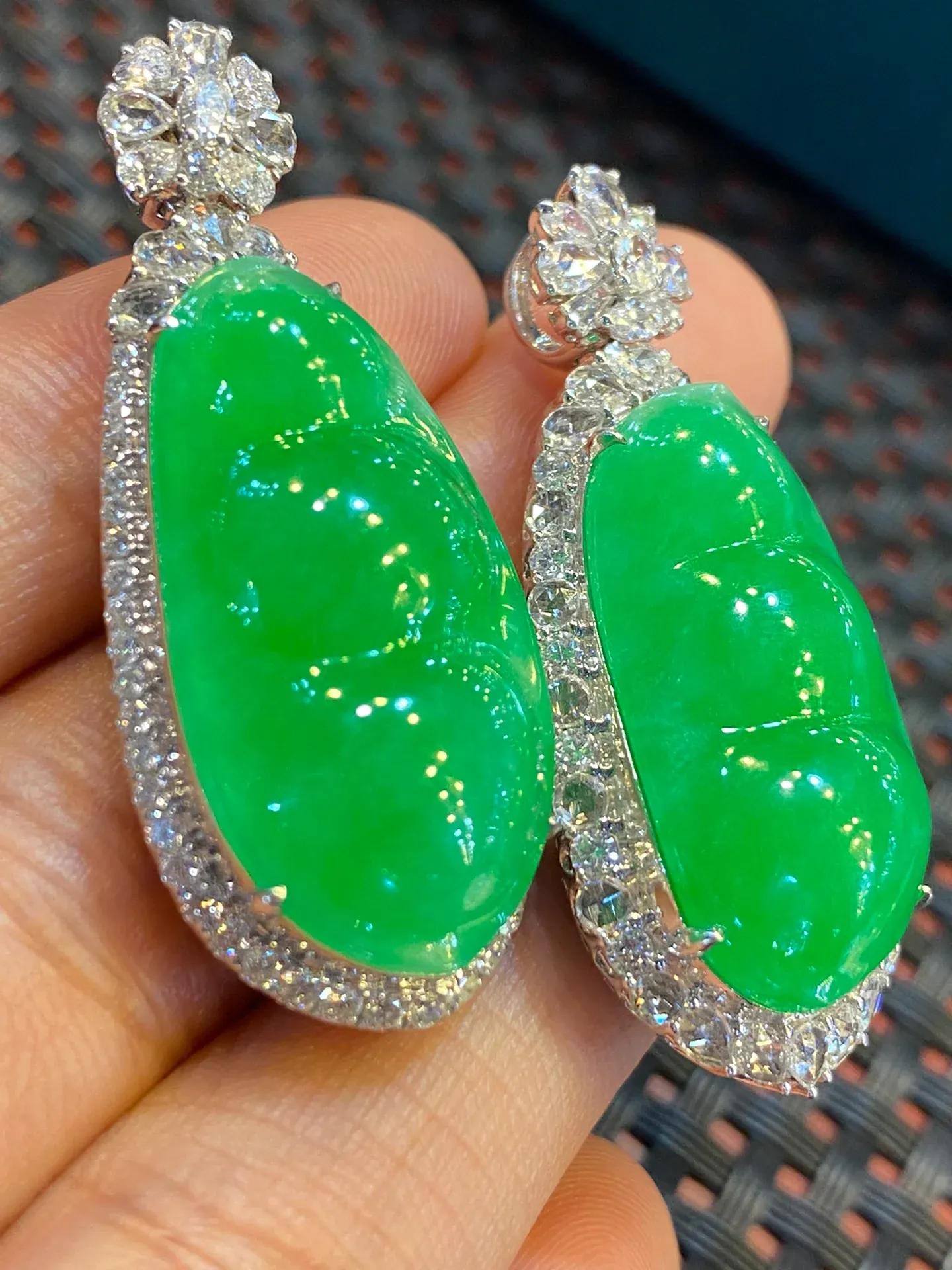 I made a pair of emerald blessing beans with a bracelet core, do you ...