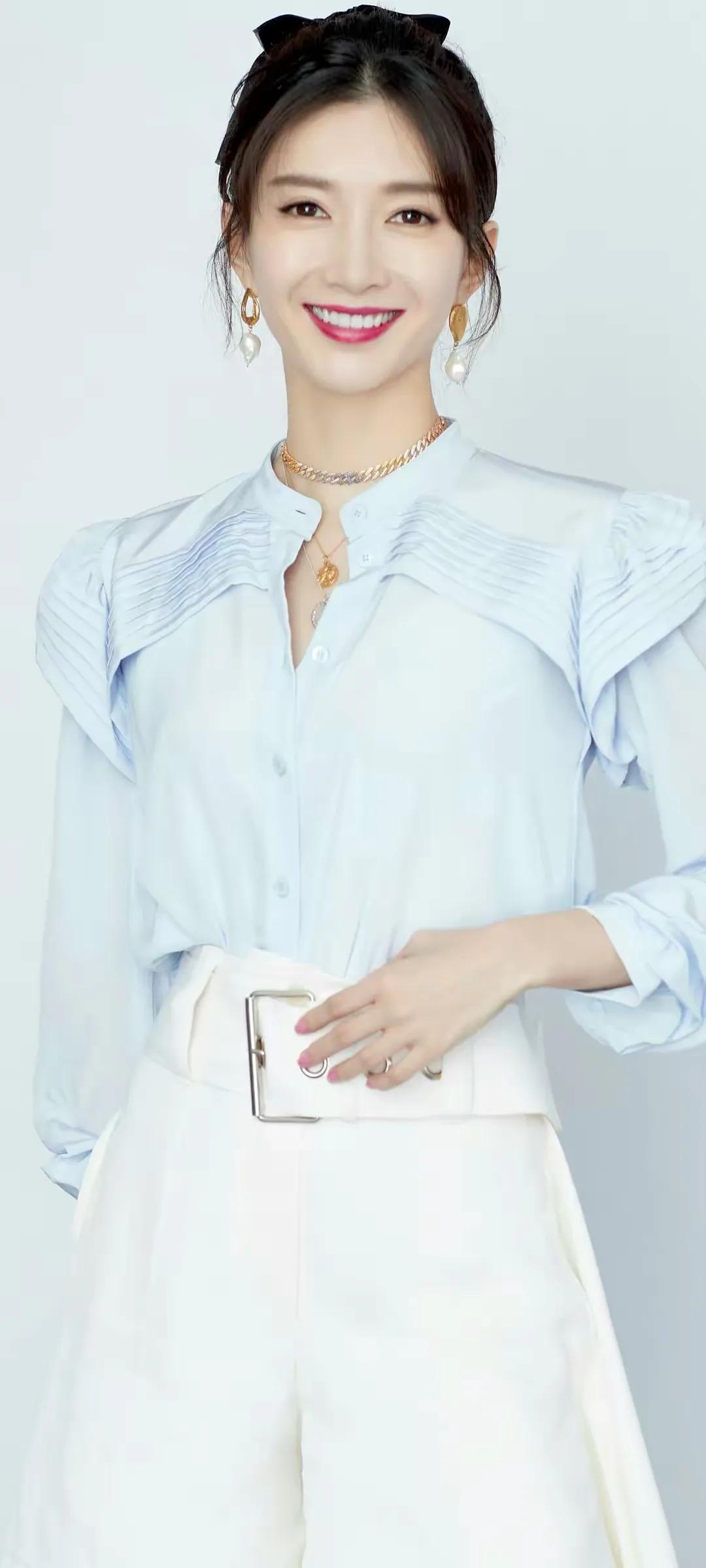 Jiang Shuying is beautiful - iNEWS