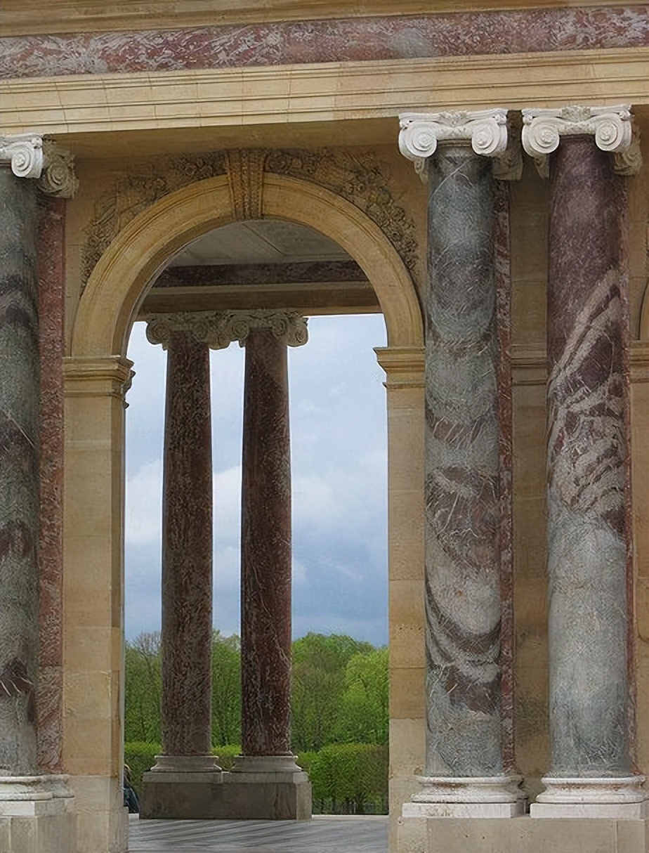 What important role did Ionia in Greece play at that time? - iMedia