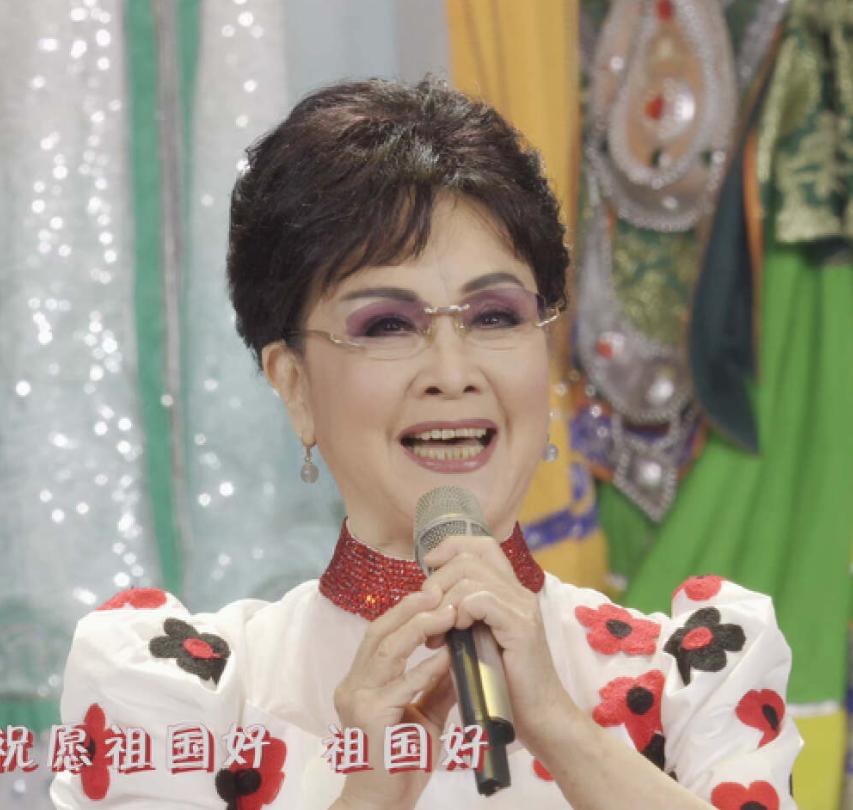 True beauty! 78-year-old Li Gu has been showing his style in the face ...