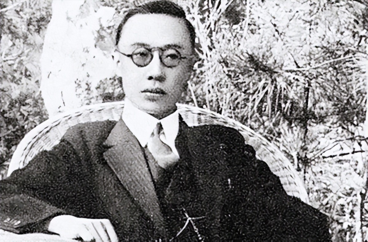 The lover of the last queen, Wanrong, made a fortune on the 400 oceans ...